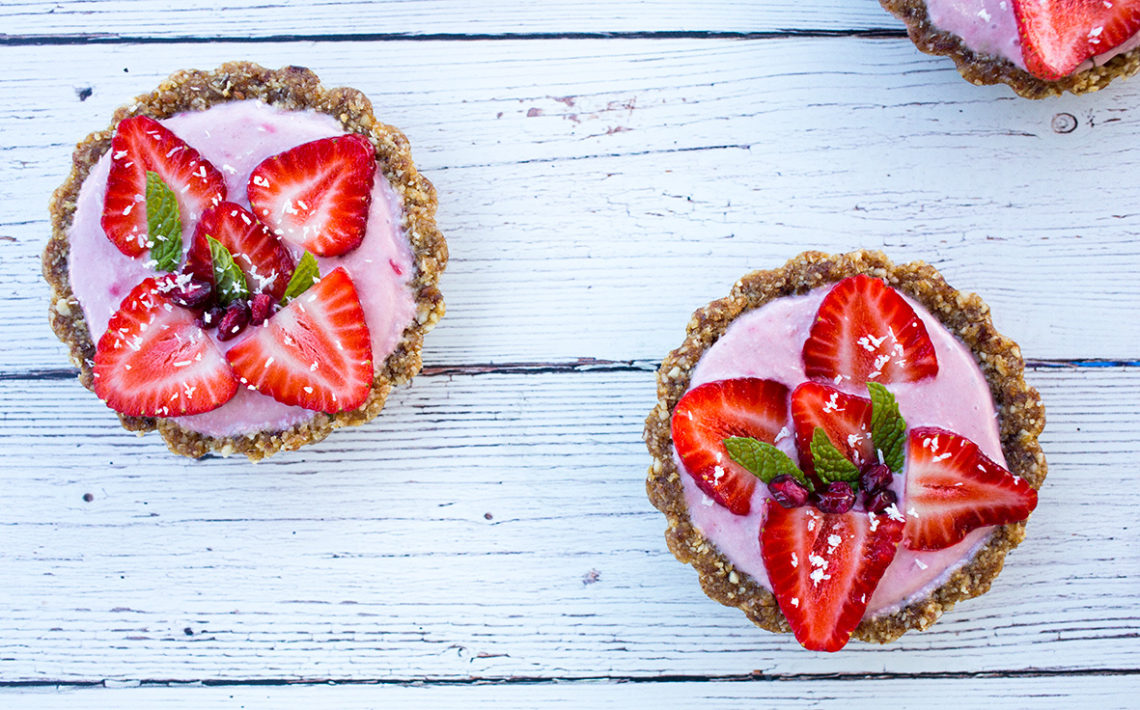 Mini Strawberry Tarts (Gluten Free, Dairy Free, Paleo & Vegan) - Love ...